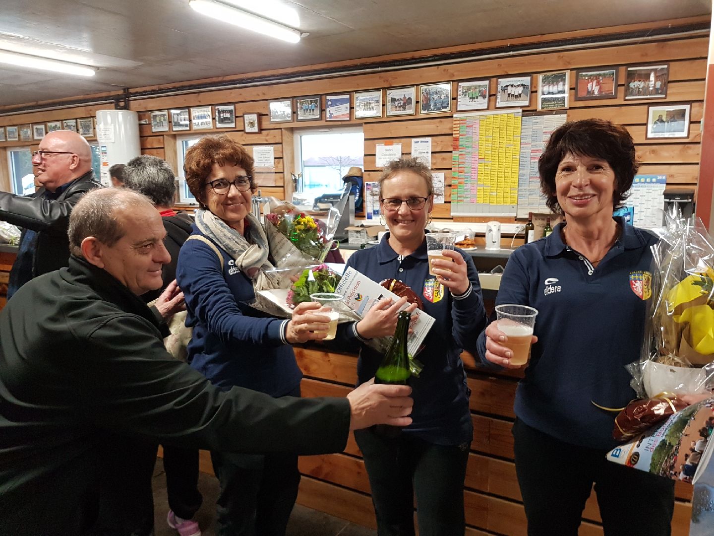 Au pied du podium! Bravo à Cathy, Françoise et Nathalie – Ste Foy Pétanque